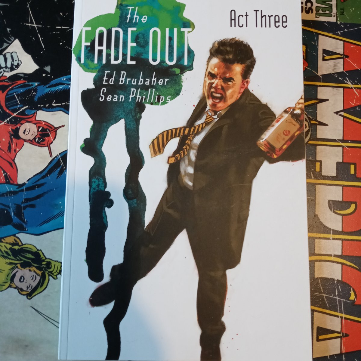 The Fade Out Volume 3 by Elizabeth Breitweiser, Ed Brubaker, Sean Phillips