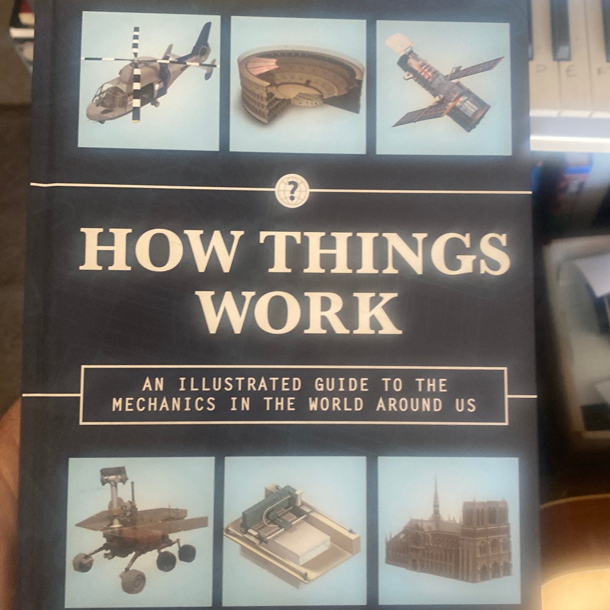 How Things Work by Editors of Chartwell Books