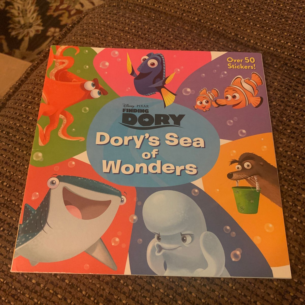Dory's Sea of Wonders (Disney/Pixar Finding Dory) by RH Disney
