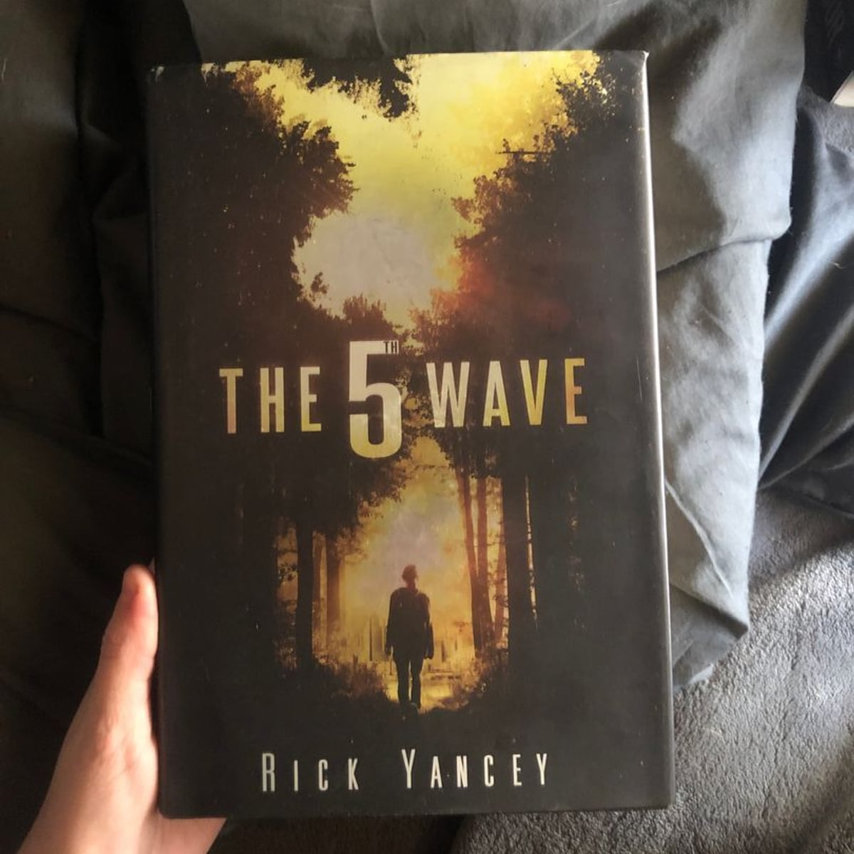 The 5th Wave by Rick Yancey