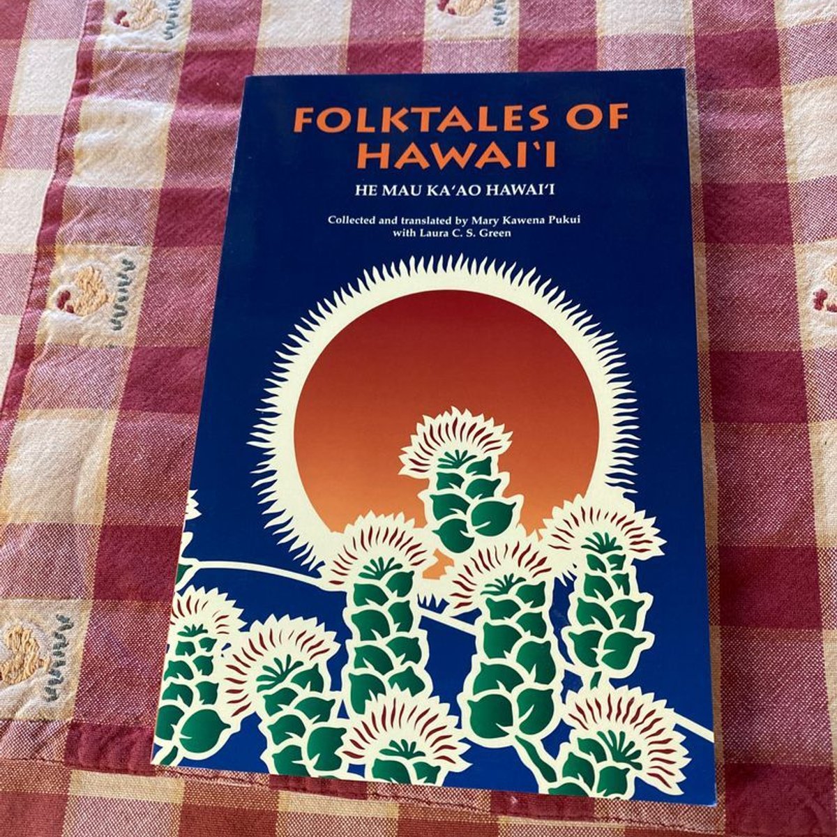Folktales of Hawaii by Mary Kawena Pukui