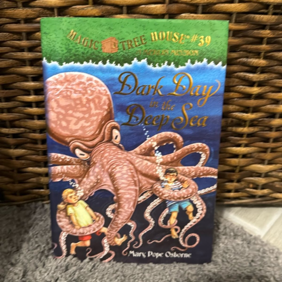 Dark Day in the Deep Sea by Mary Pope Osborne