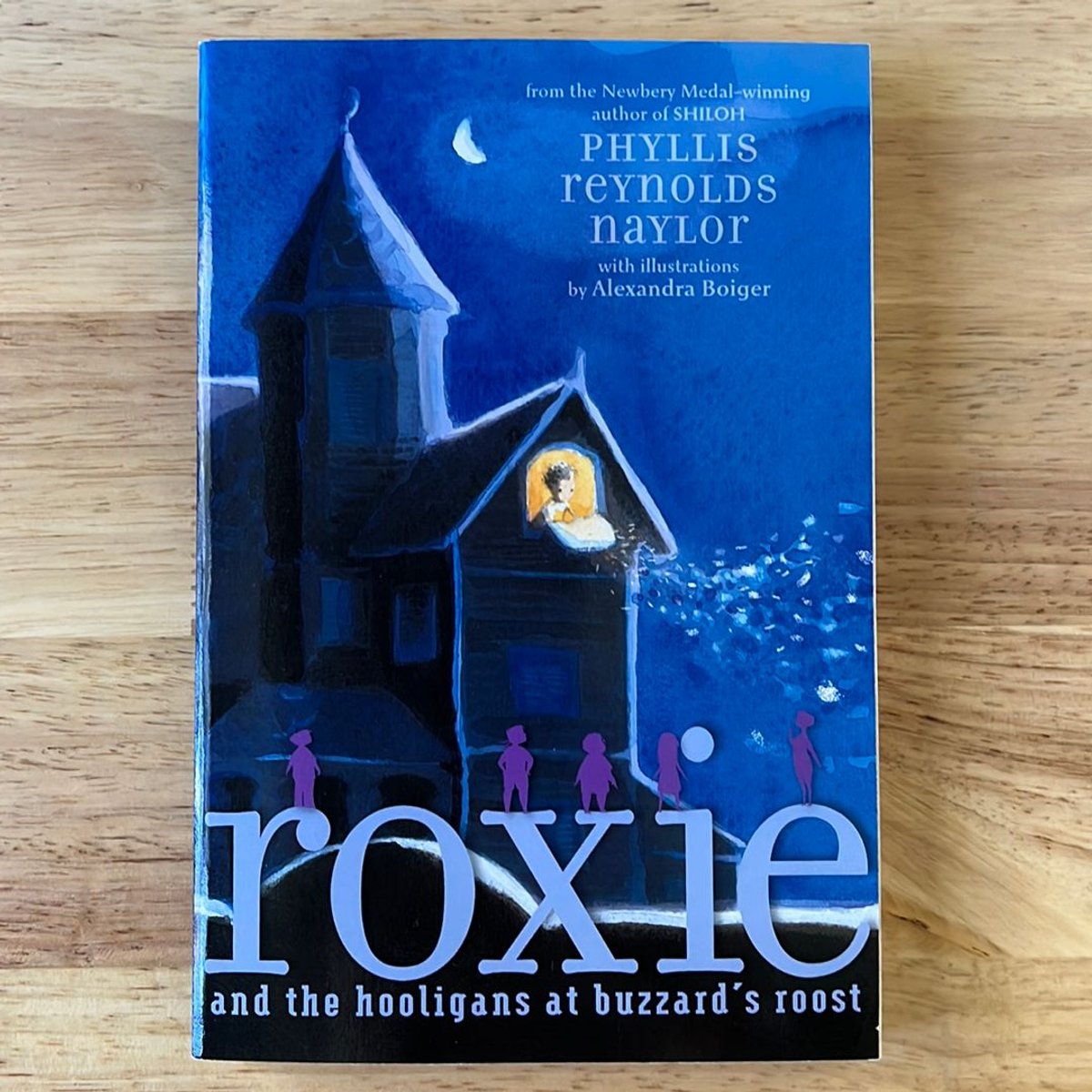 Roxie and the Hooligans at Buzzard's Roost by Phyllis Reynolds Naylor