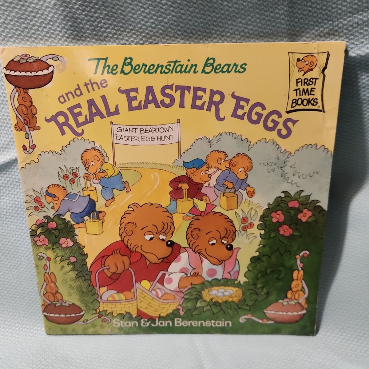 The Berenstain Bears and the Real Easter Eggs by Stan Berenstain, Jan ...