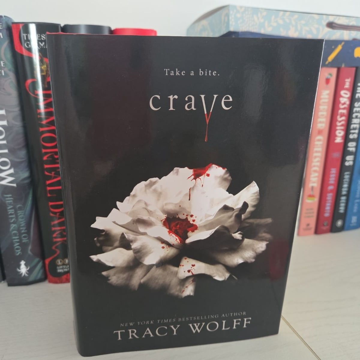 Crave by Tracy Wolff, Hardcover | Pangobooks