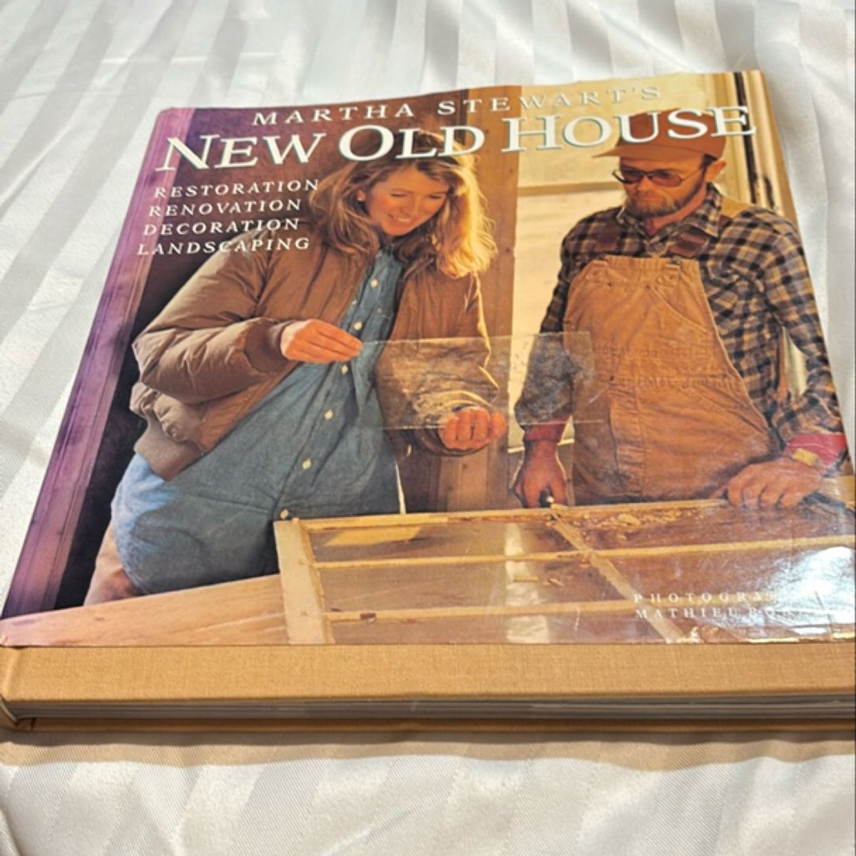 Martha Stewart's New Old House by Martha Stewart, Mathieu Roberts