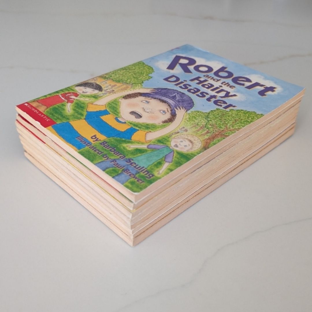 Robert Books Bundle of 8 by Barbara Seuling; Illustrated by Paul Brewer ...