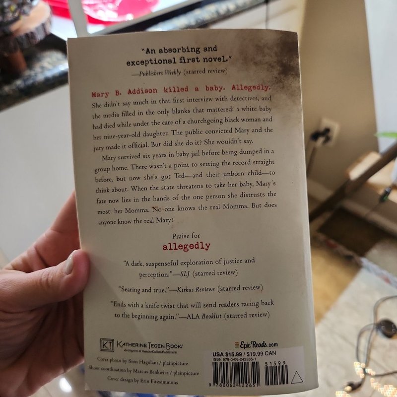 Allegedly by Tiffany D. Jackson, Paperback | Pangobooks