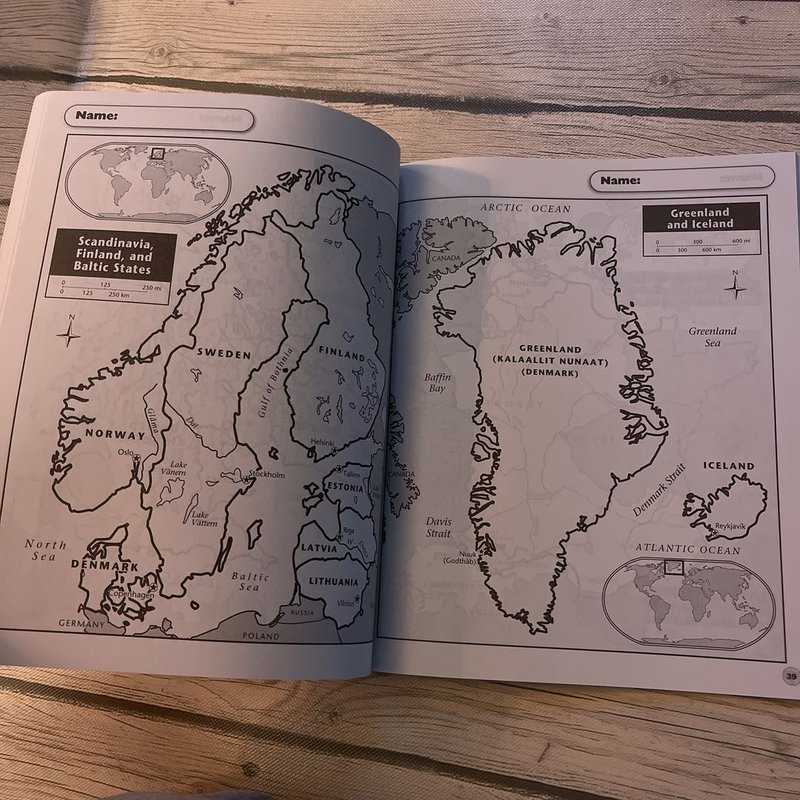 Super Book of Outline Maps by Scholastic, Inc. Staff