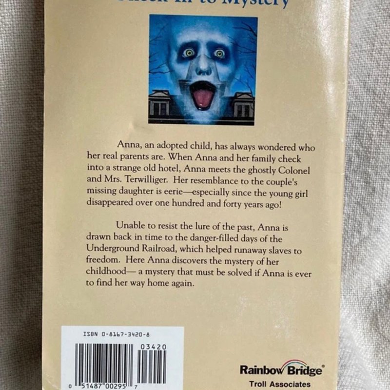 Ghost Hotel #1 by Larry Weinberg, Paperback | Pangobooks
