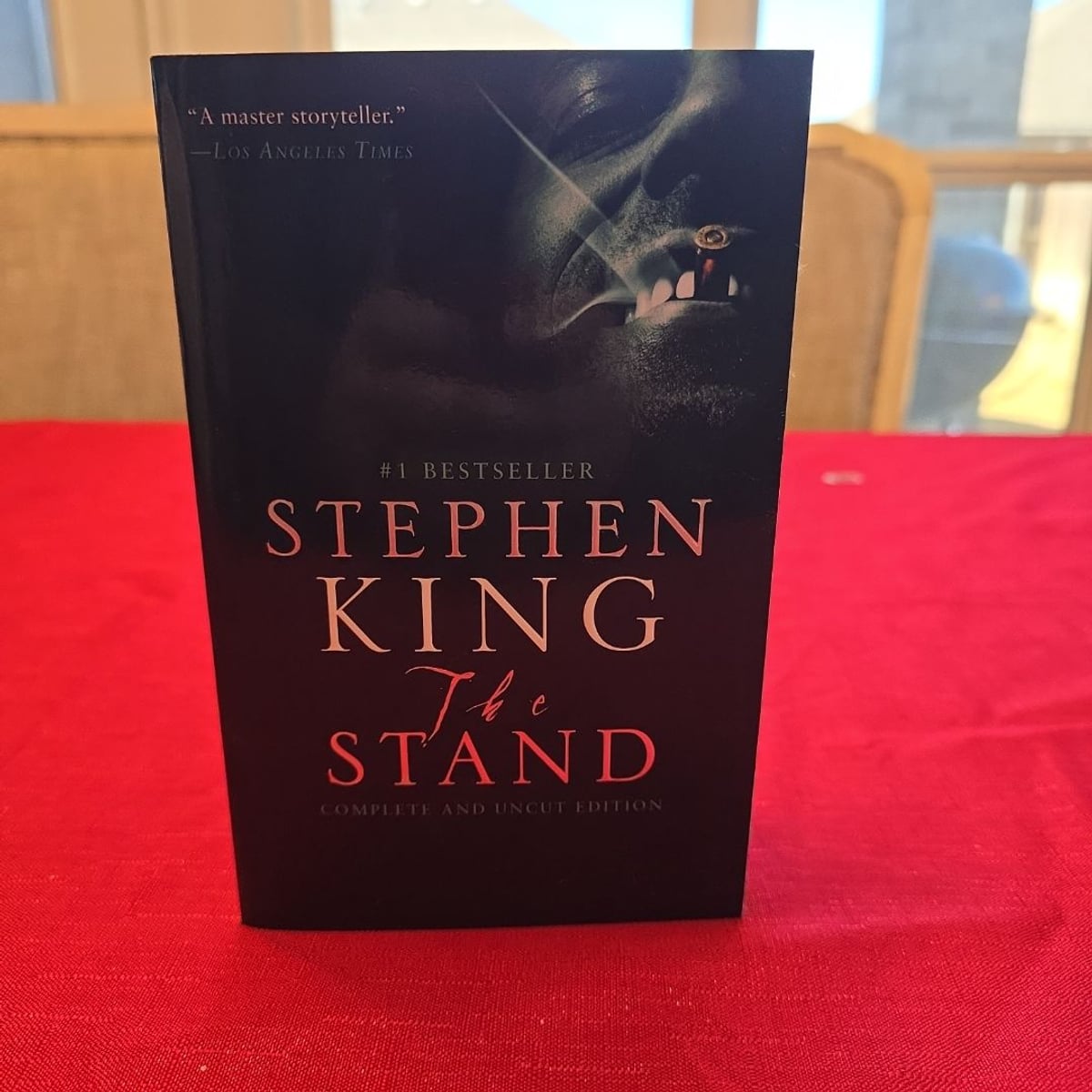 The Stand by Stephen King, Paperback | Pangobooks
