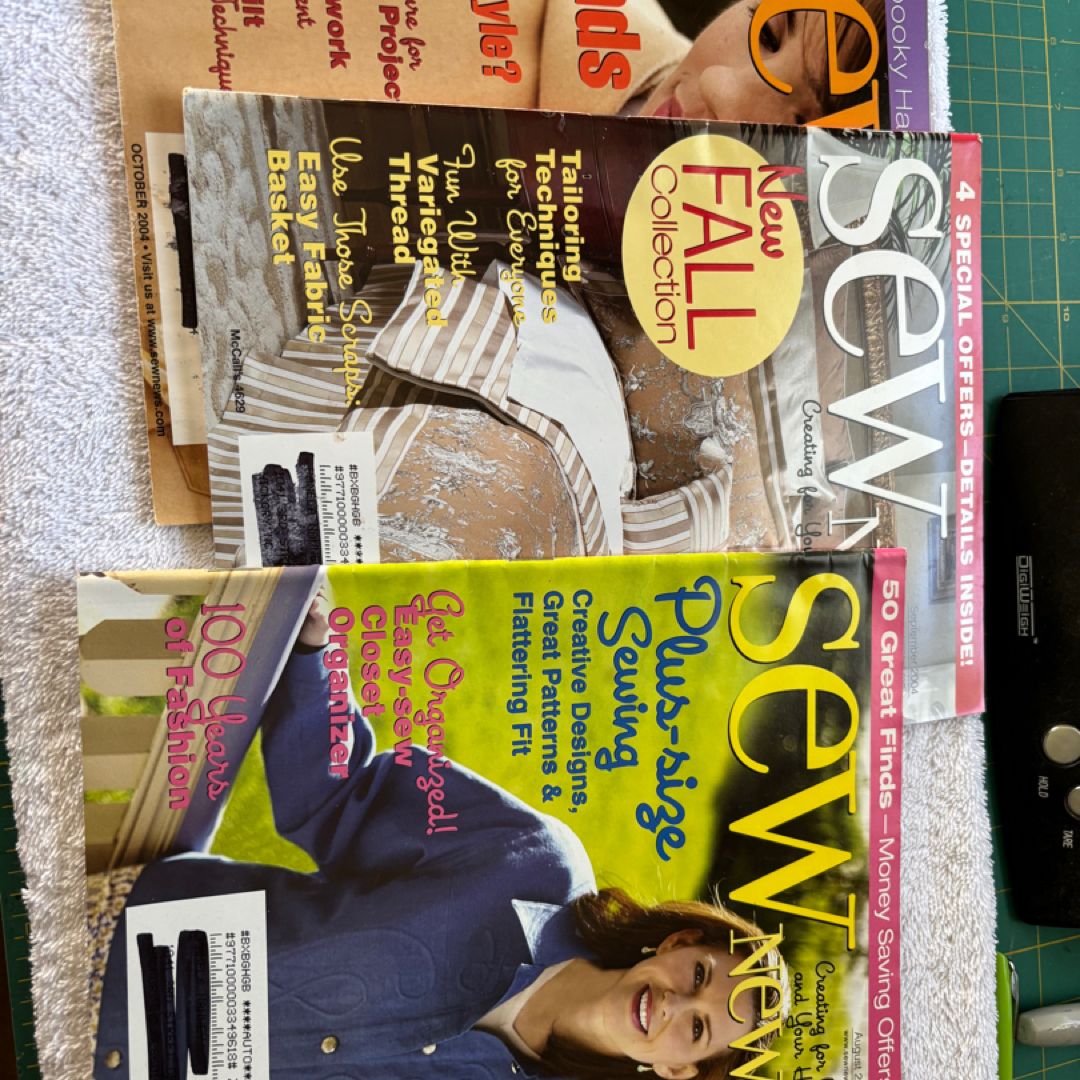 2004 Sew News Magazines by Sew News, Paperback | Pangobooks