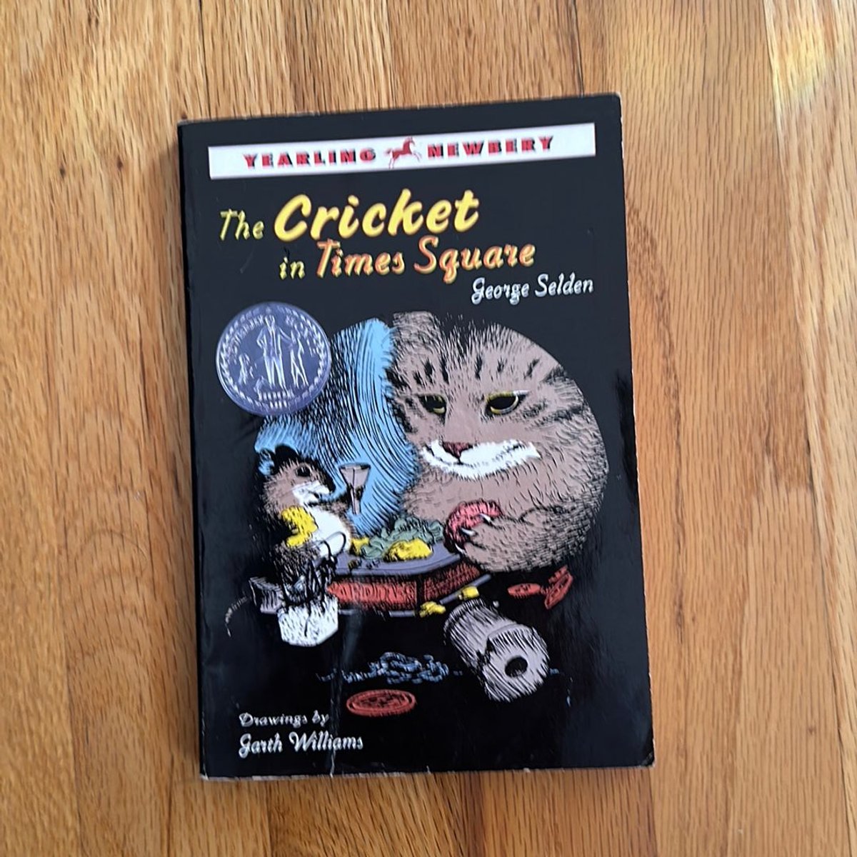 The Cricket in Times Square by George Selden; Garth Williams (Illustrator)