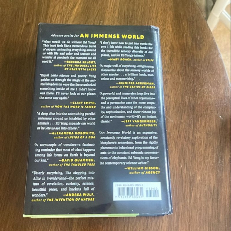 An Immense World by Ed Yong, Hardcover | Pangobooks
