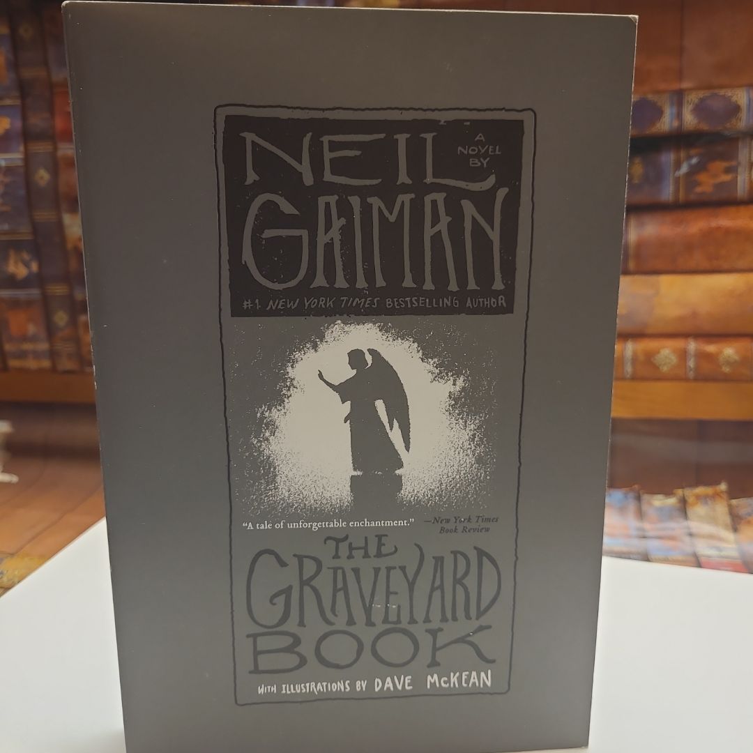 The Graveyard Book by Neil Gaiman; Dave McKean, Paperback | Pangobooks