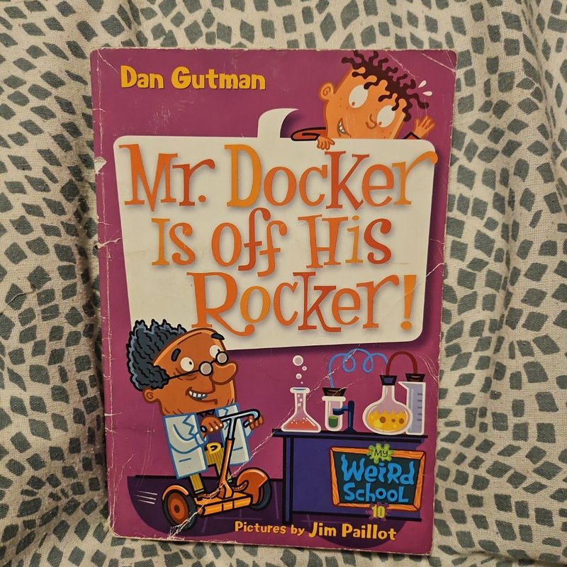 My Weird School #9: Miss Lazar Is Bizarre! by Dan Gutman