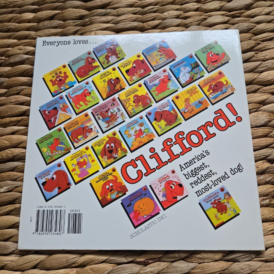 Clifford's First Snow Day by Norman Bridwell