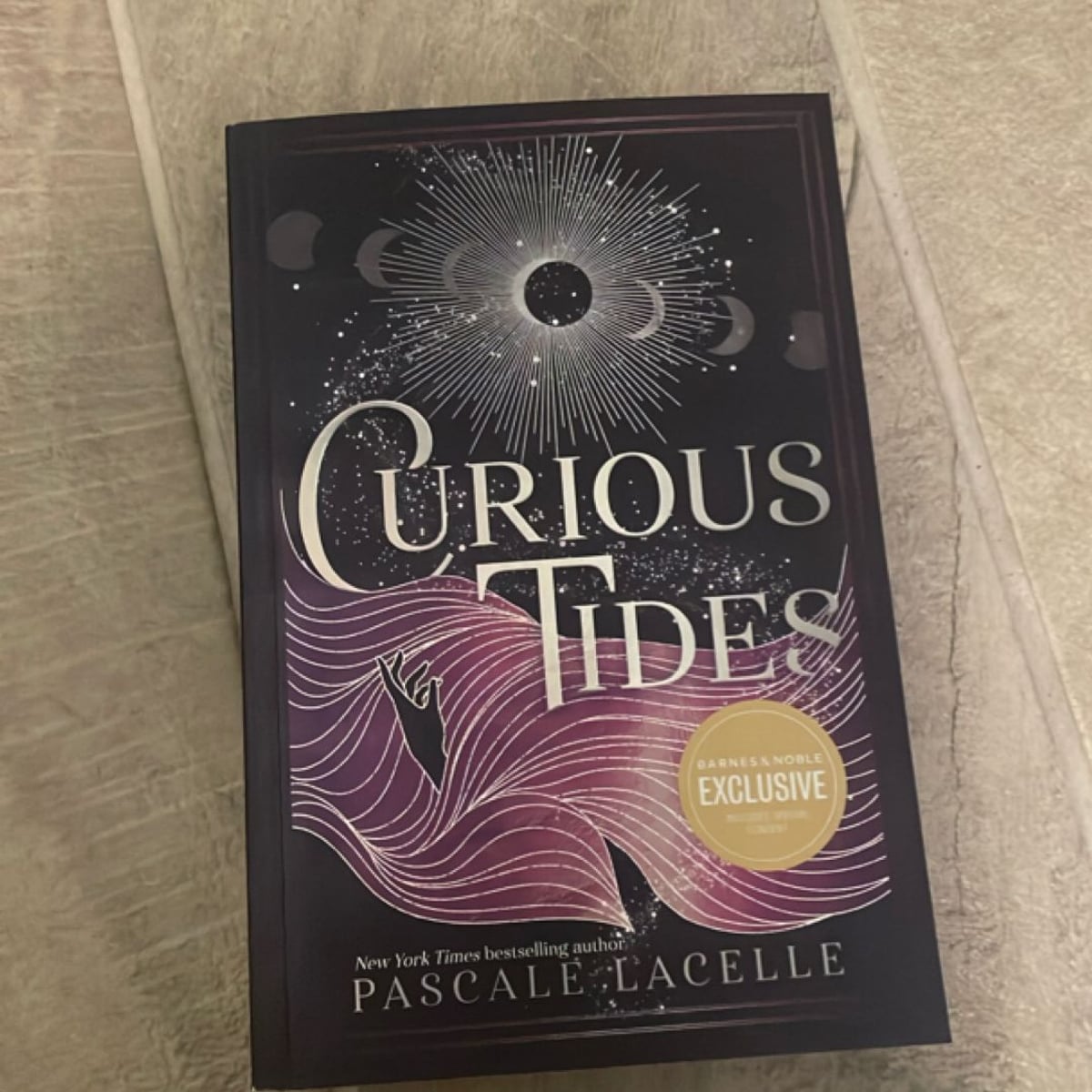 Curious Tides (barnes & Noble Exclusive Edition) by Lacelle, Pasca