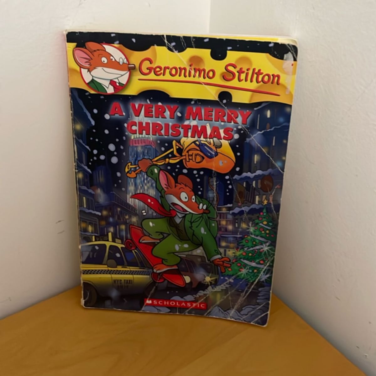 A Very Merry Christmas by Geronimo Stilton