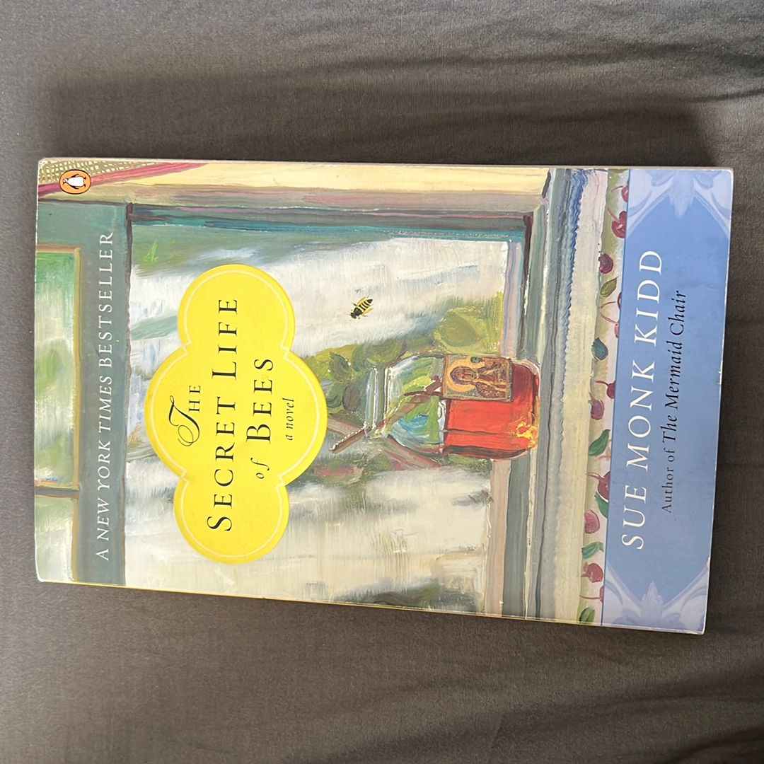 The Secret Life of Bees by Sue Monk Kidd , Paperback | Pangobooks