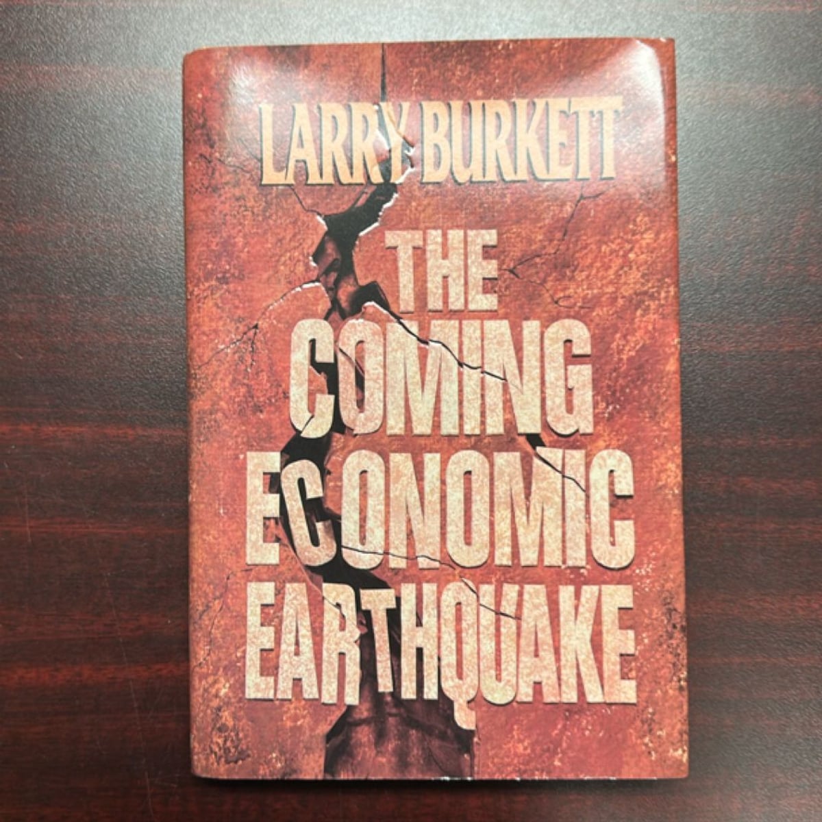 The Coming Economic Earthquake by Larry Burkett