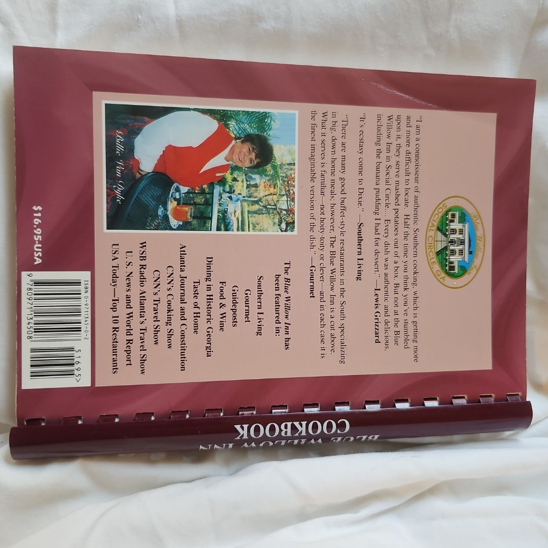 Blue Willow Inn Cookbook by Louis Van Dyke