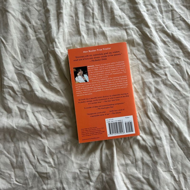 Autumn by Ali Smith, Paperback | Pangobooks