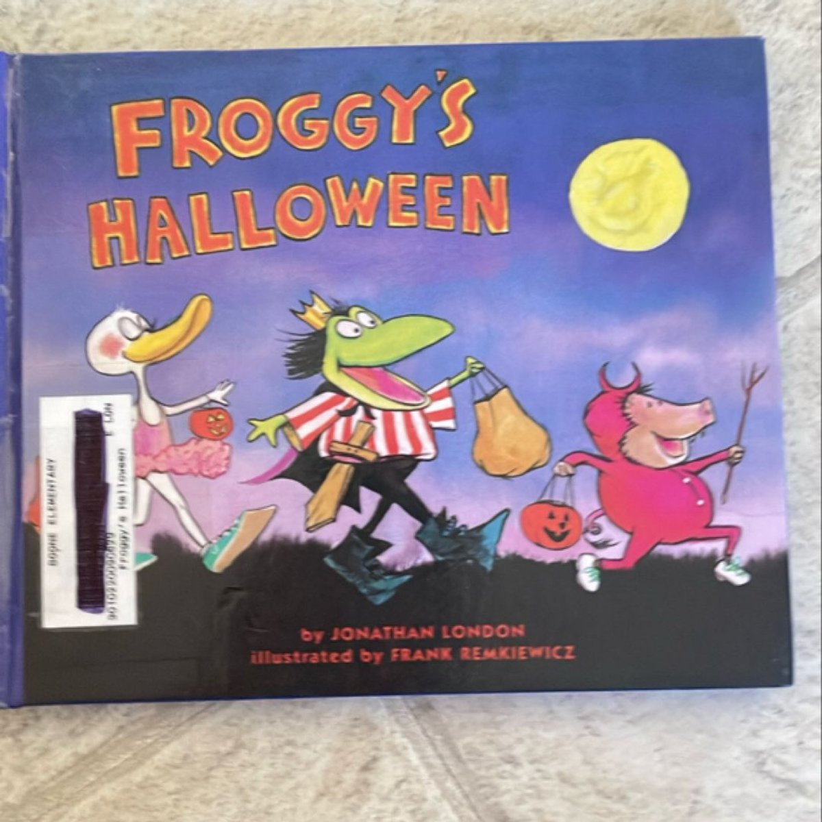 Froggy's Halloween by Jonathan London