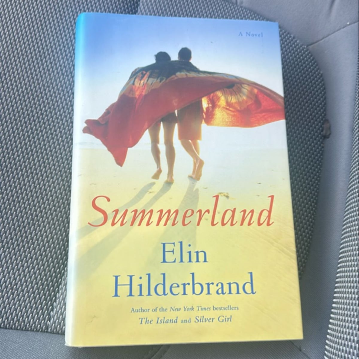 Summerland by Elin Hilderbrand, Hardcover | Pangobooks