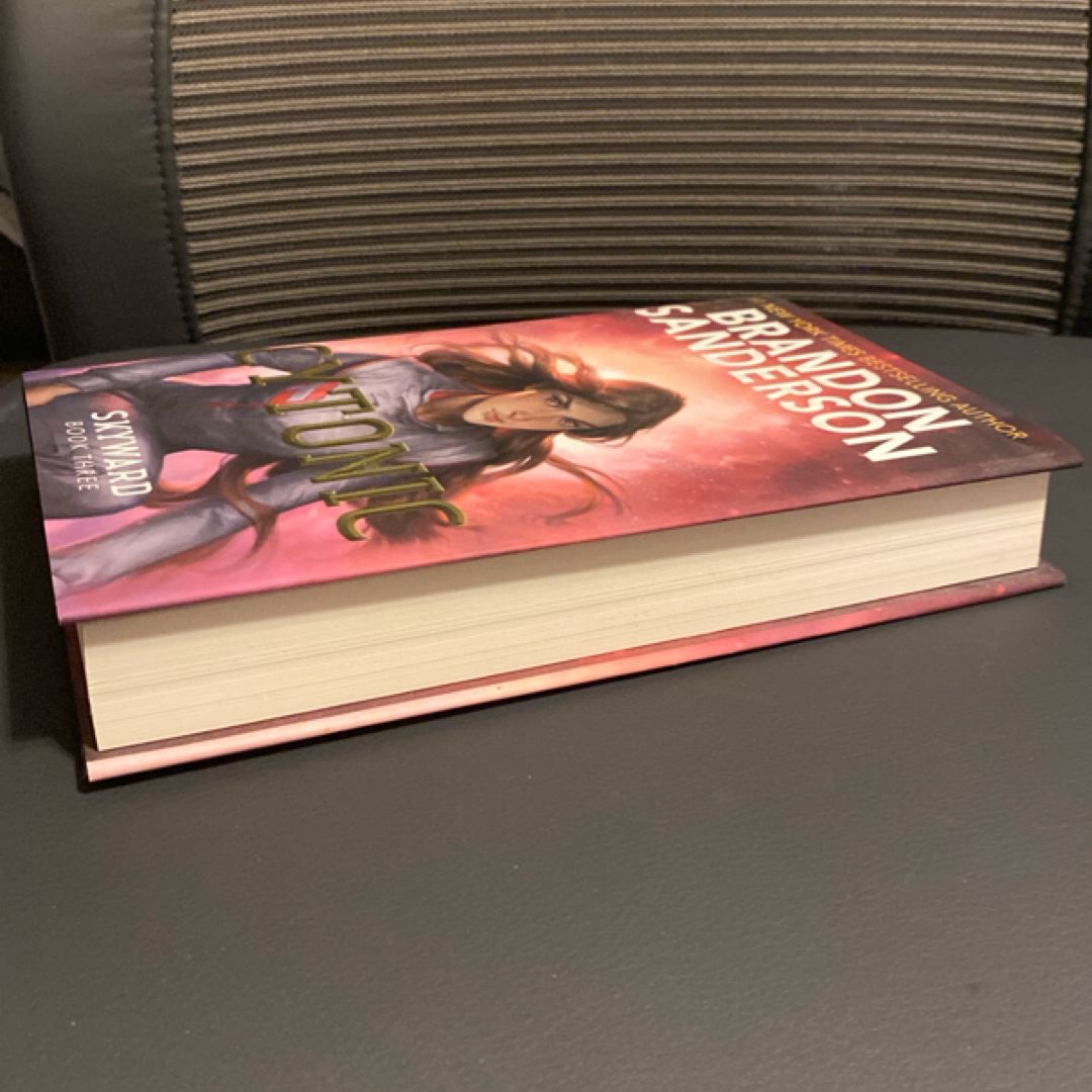 Cytonic by Brandon Sanderson, Hardcover | Pangobooks