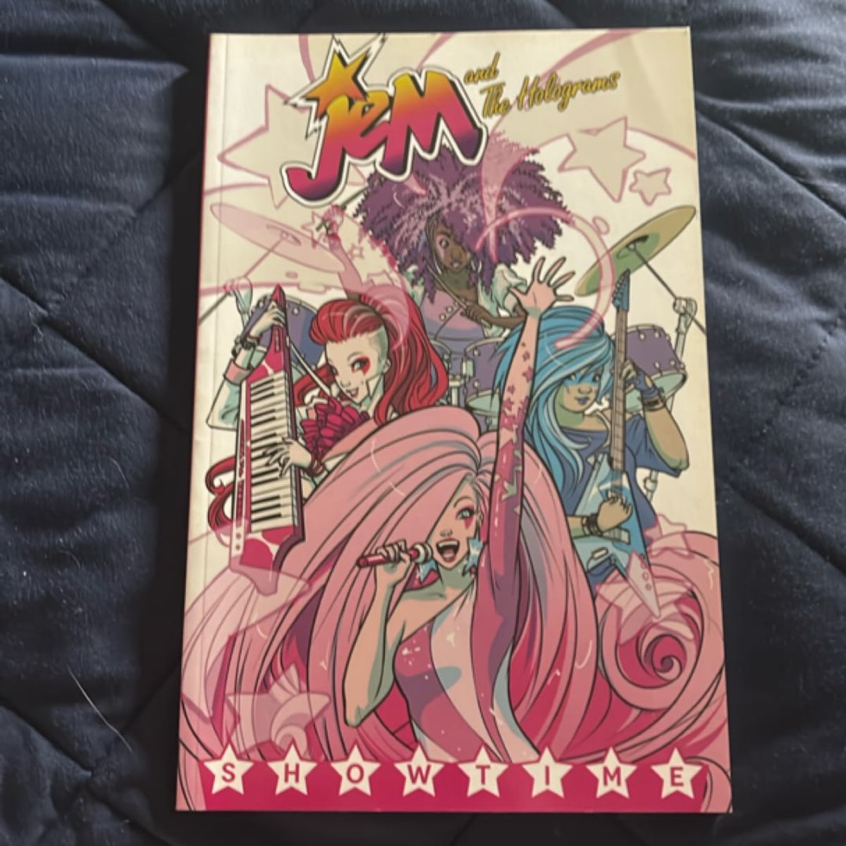 Jem and the Holograms, Vol. 1: Showtime by Kelly Thompson