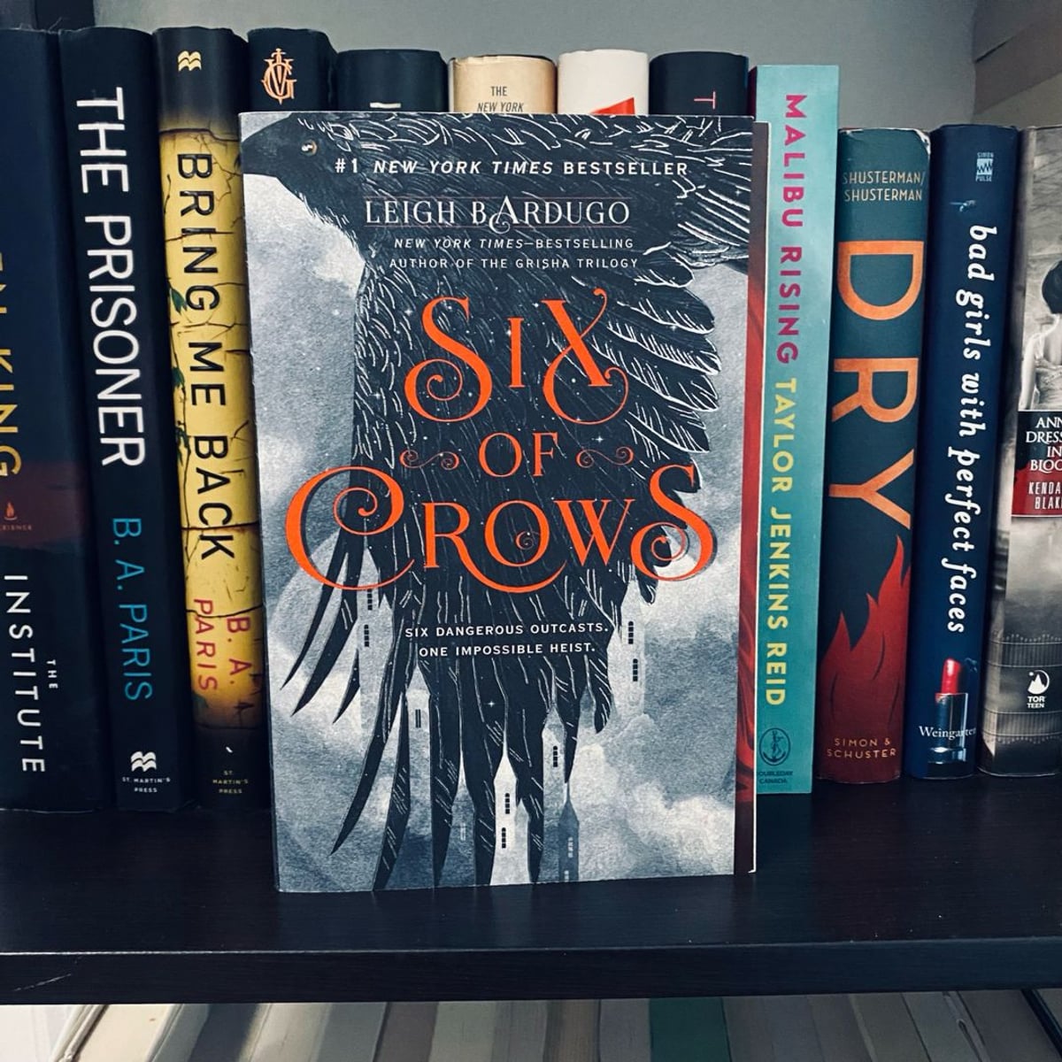 Six of Crows by Leigh Bardugo, Paperback | PangoBooks