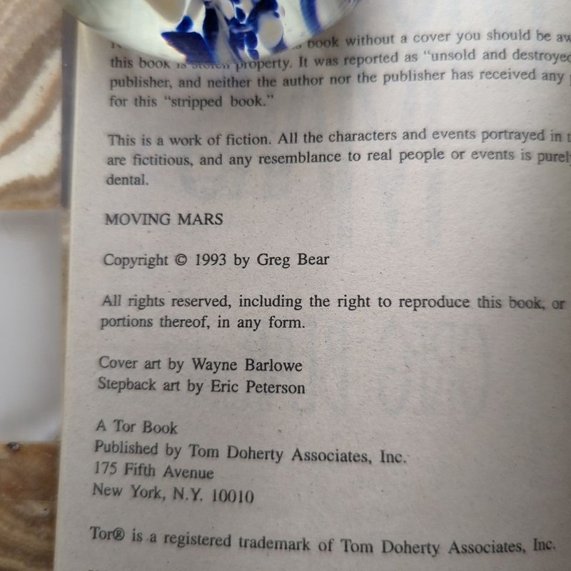Moving Mars by Greg Bear, Paperback | Pangobooks