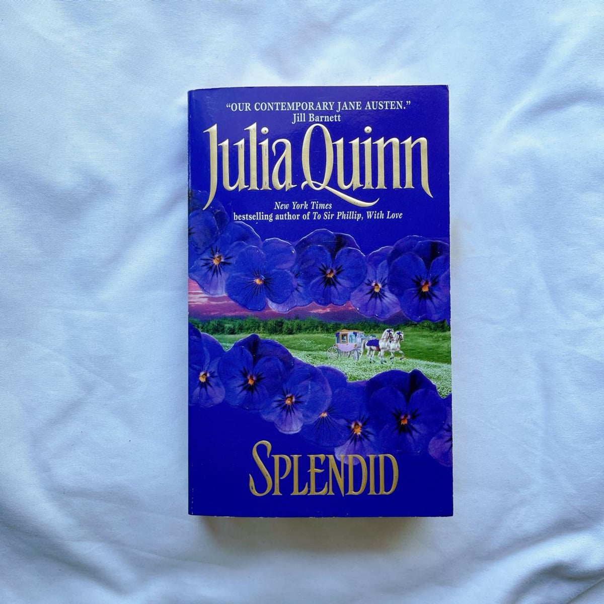 Splendid by Julia Quinn, Paperback | Pangobooks