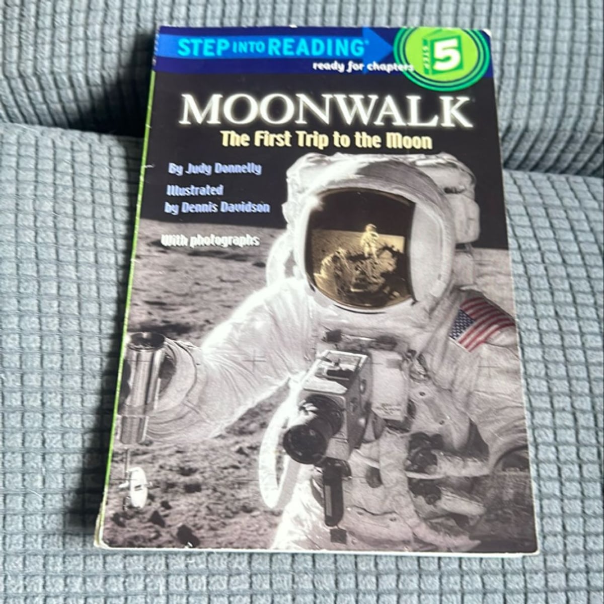 Step into Reading: Moonwalk- The First Trip to | PangoBooks