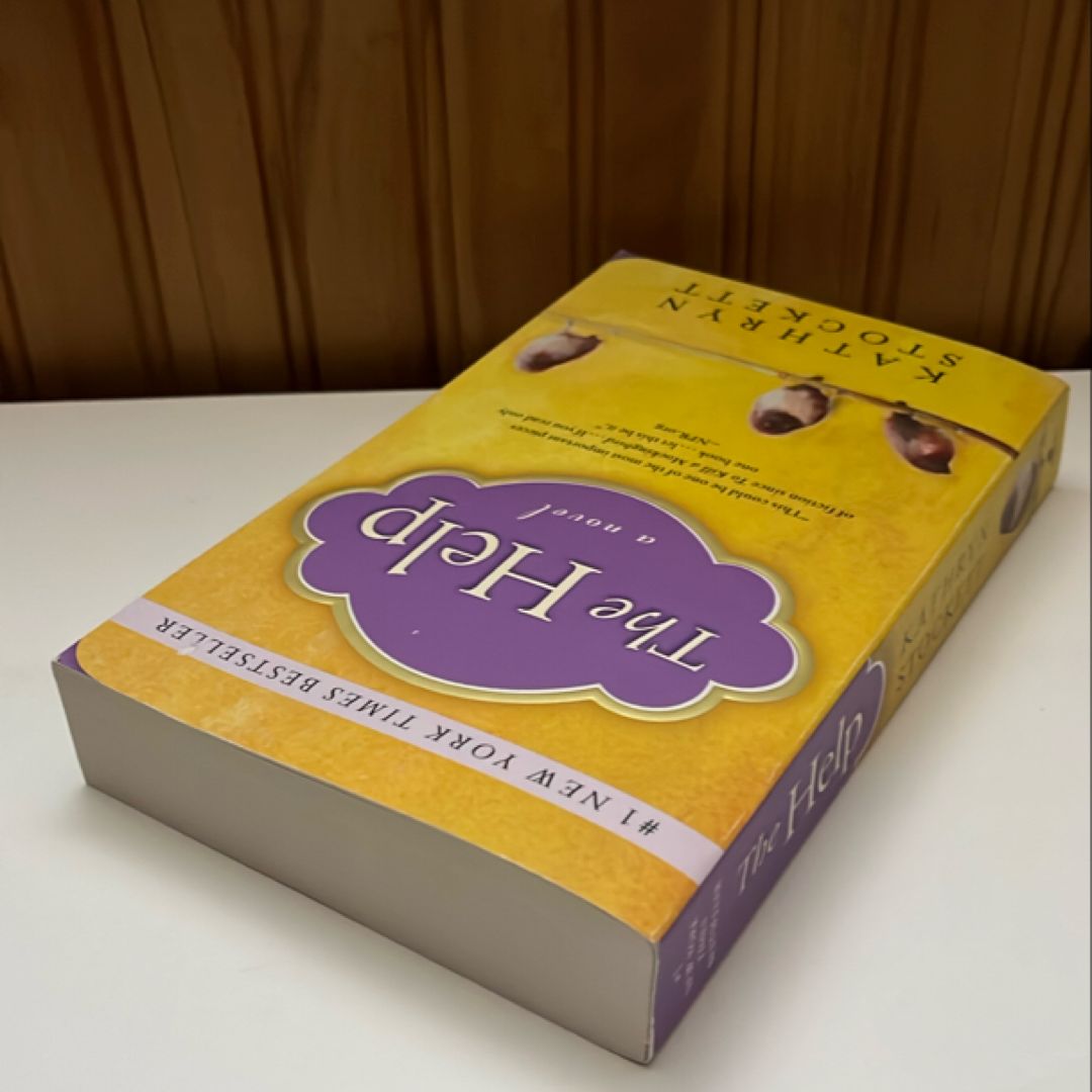 The Help by Kathryn Stockett, Paperback | Pangobooks