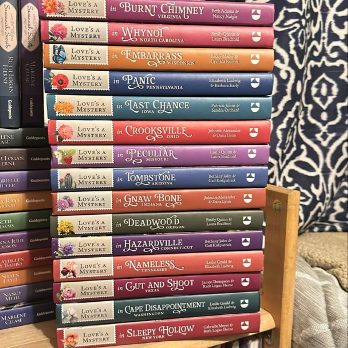 Guideposts’ Love’s a Mystery Bundle (complete set by Various Authors ...