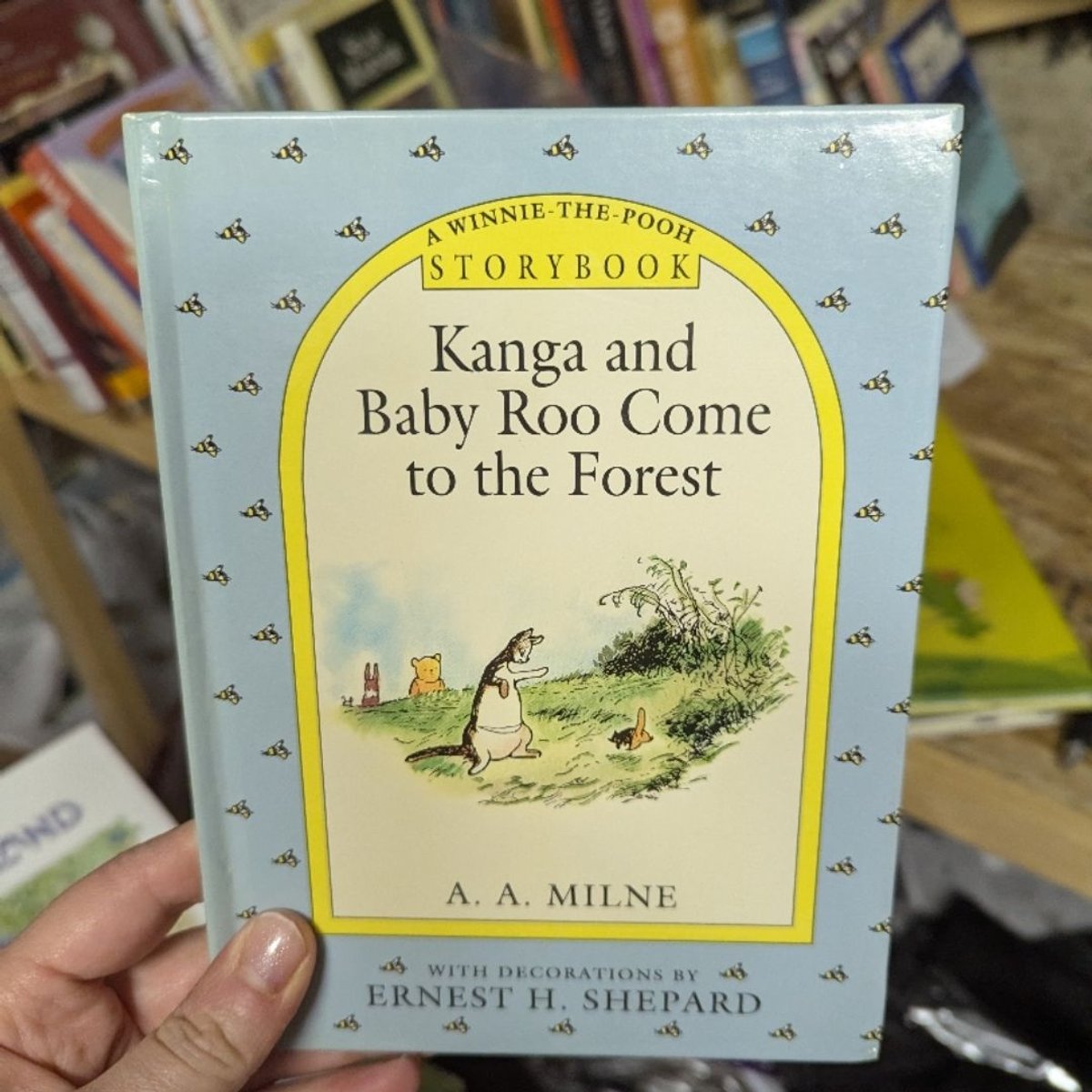 Kanga and Baby Roo Come to the Forest Storybook by Alan Alexander Milne