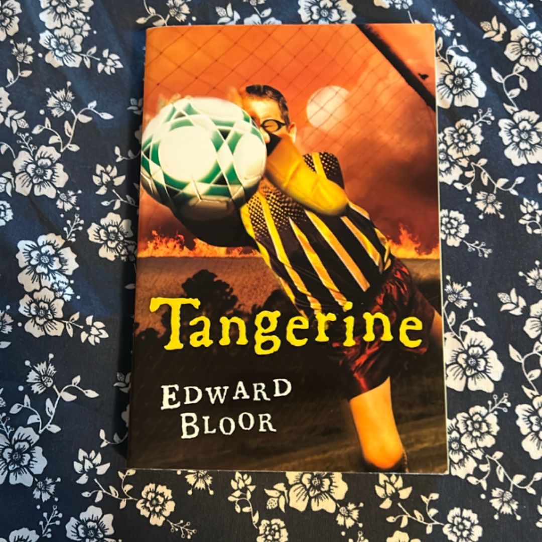Tangerine by Edward Bloor, Danny De Vito