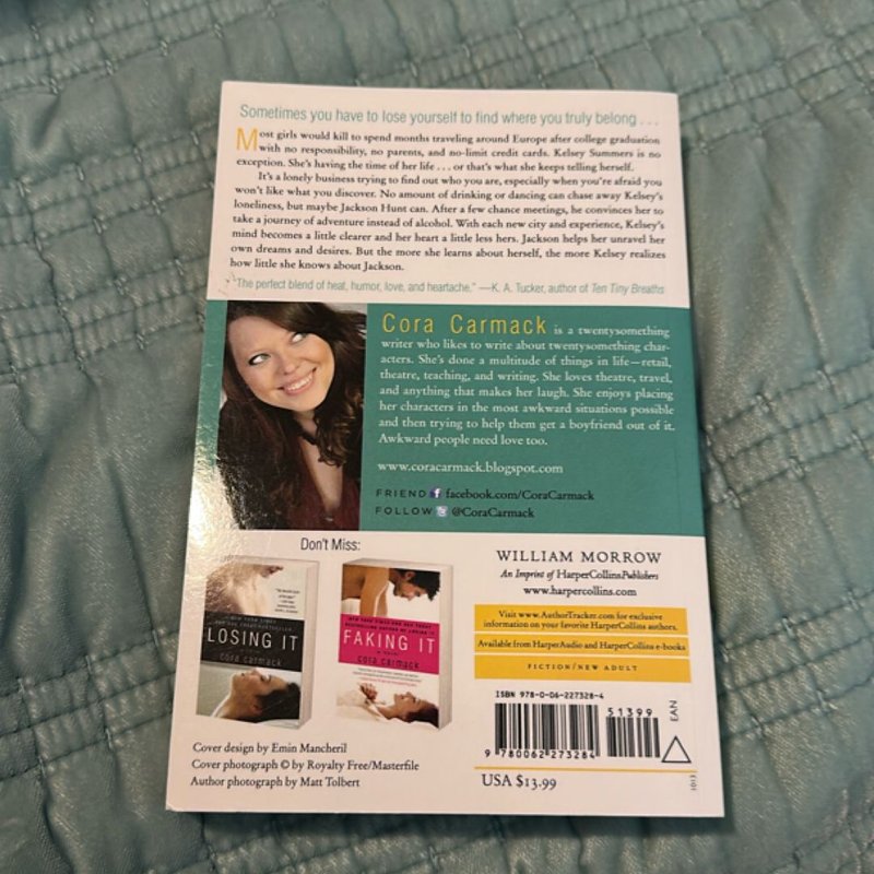 Finding It by Cora Carmack, Paperback | Pangobooks