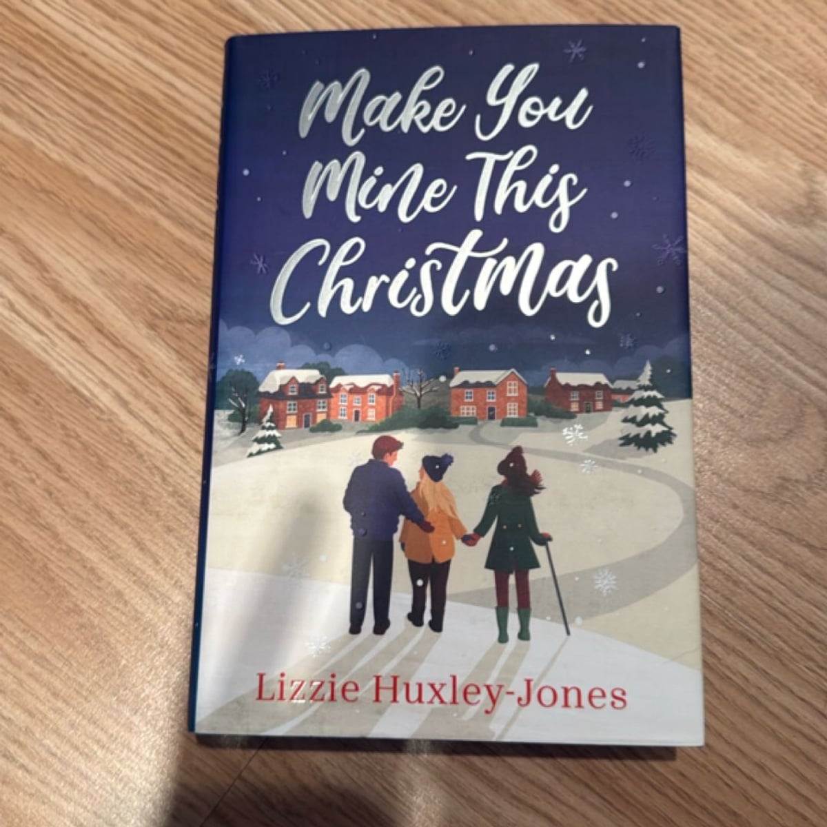 Make You Mine This Christmas by Lizzie Huxley-Jones, Hardcover | Pangobooks