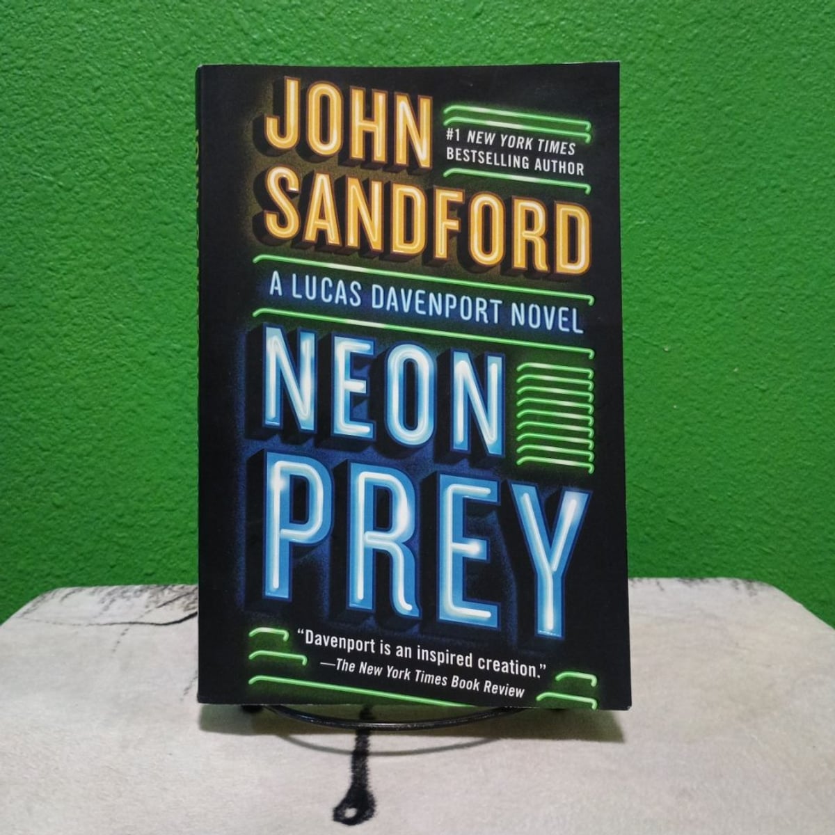 Neon Prey by John Sandford