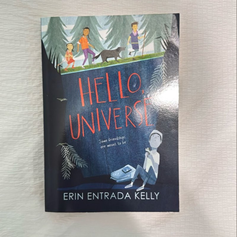 Hello Universe by Erin Entrada Kelly, Paperback | Pangobooks