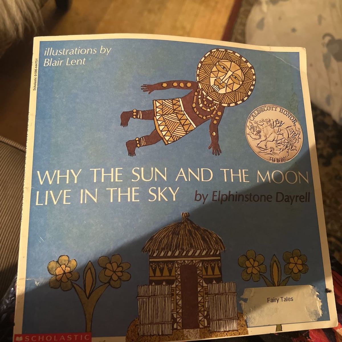 Why the Sun and the Moon Live in the Sky by Elphinsine Dayrell ...