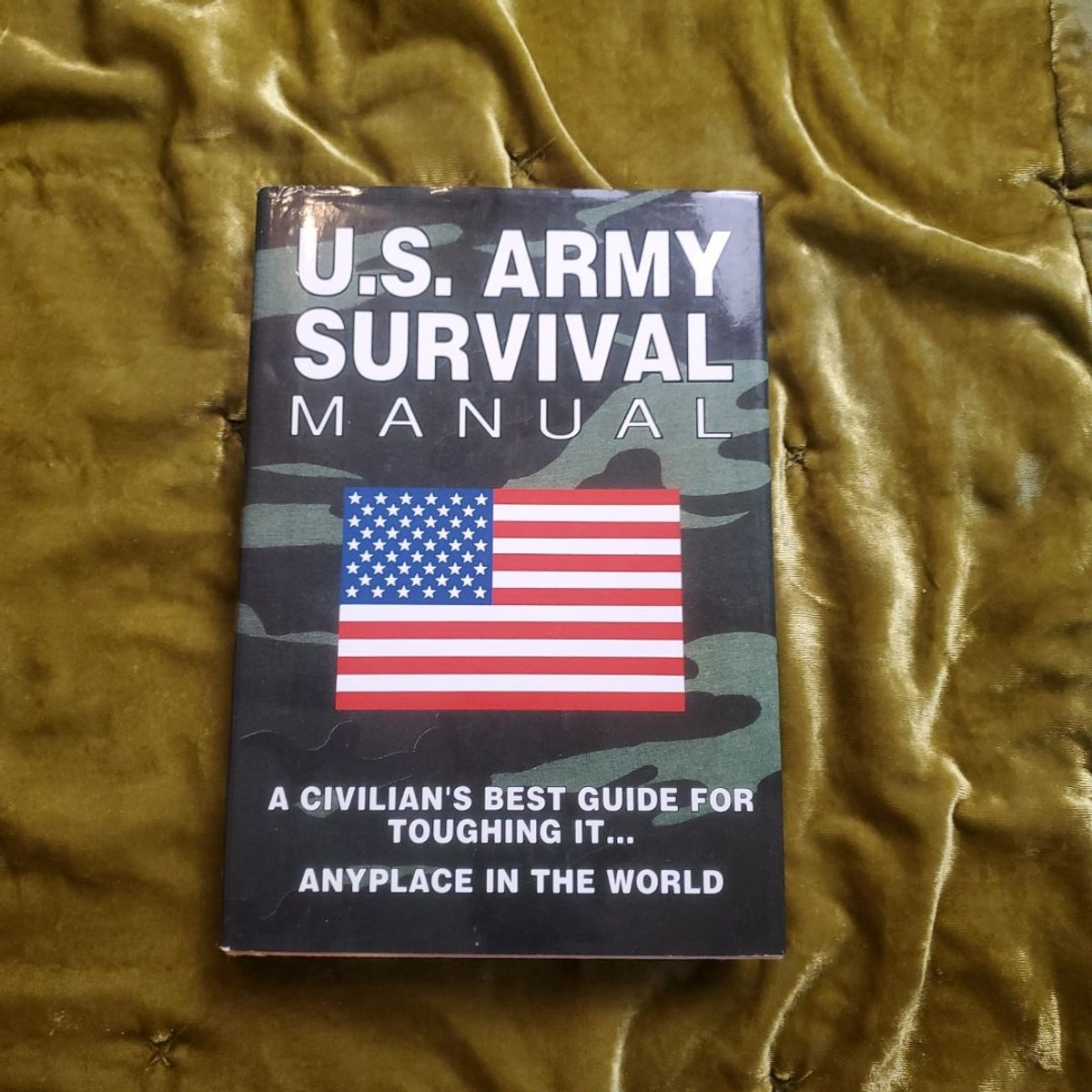 U. S. Army Survival Manual by Platinum Press Staff