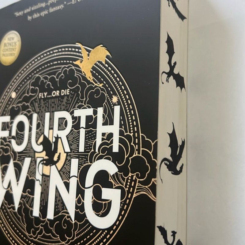 Fourth Wing by Rebecca Yarros, Paperback | Pangobooks