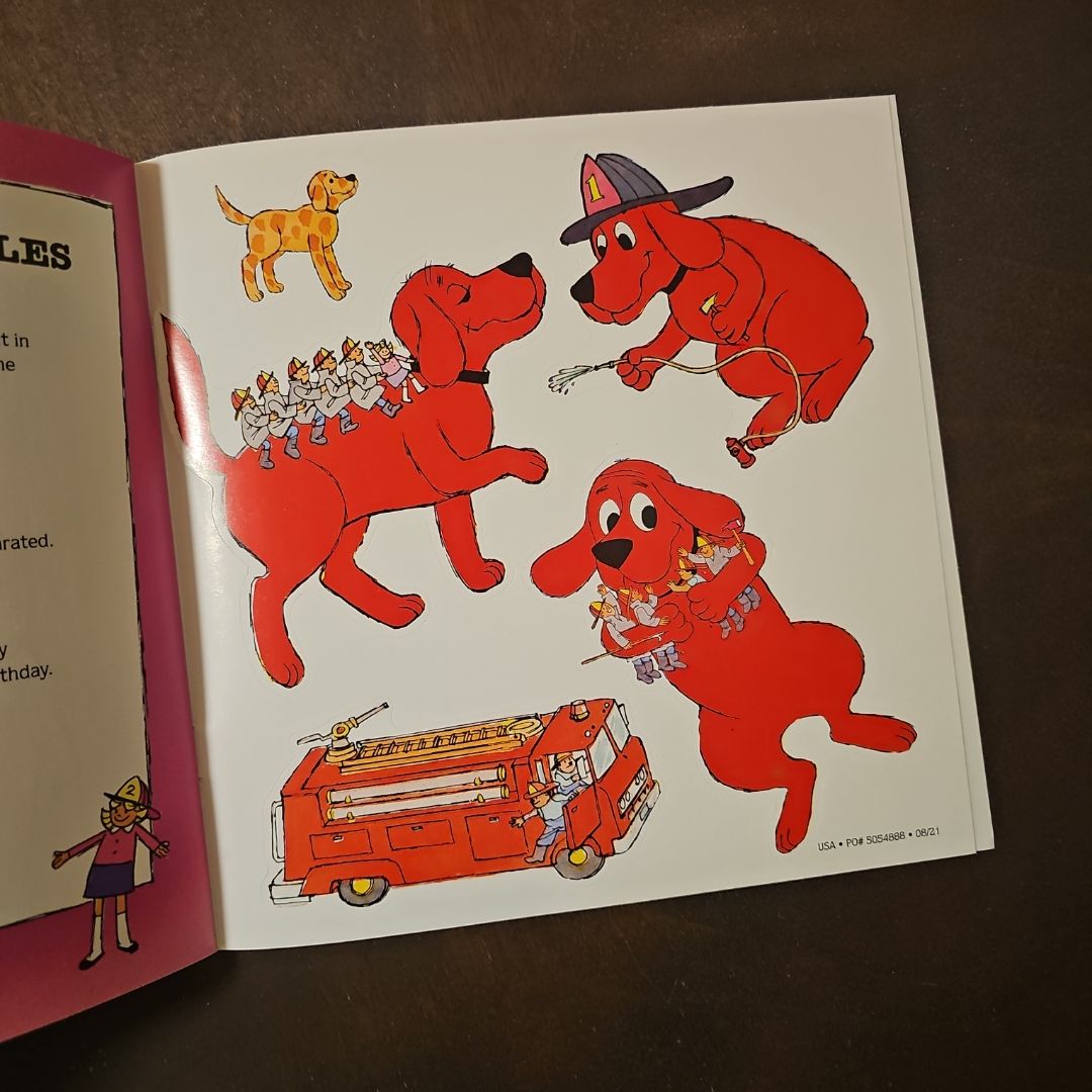 Clifford the Firehouse Dog by Norman Bridwell
