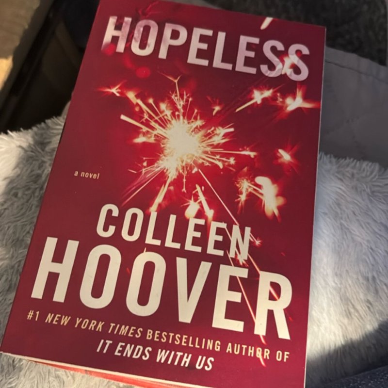 Hopeless by Colleen Hoover, Paperback | Pangobooks